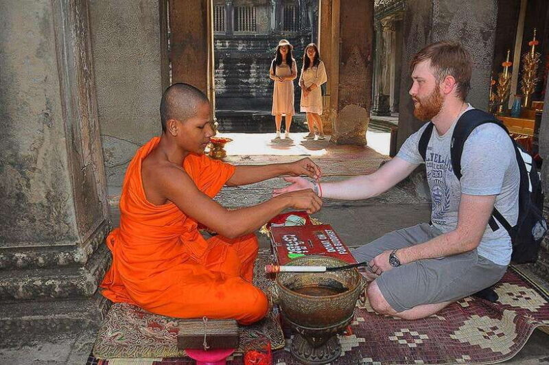 Siem Reap Cambodian Buddhist Water Blessing and Local Market - The Itinerary Breakdown