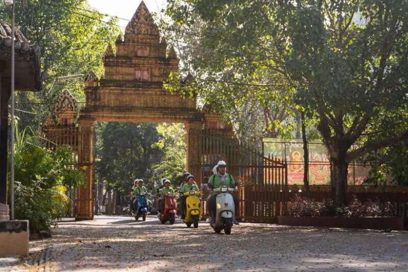 Siem Reap City Tour By Vespa - Key Points