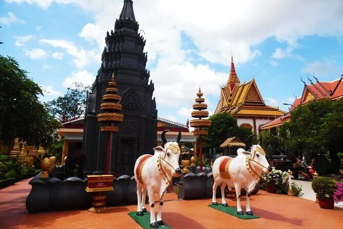 Siem Reap City Walking Tour - Stop 5: Psar Chas – Old Market