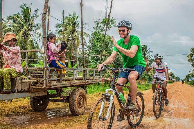 Siem Reap Countryside Guided Tour by Bike and E-Bike with Snacks - An In-Depth Look at the Tour