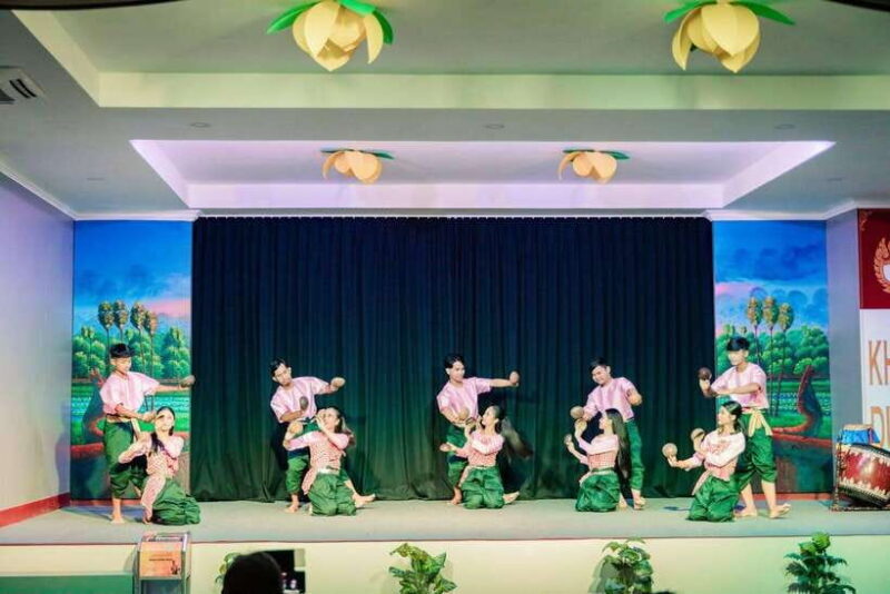 Siem Reap: Dinner and Traditional Show with Hotel Transfer - Introduction
