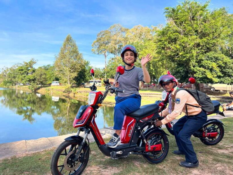 Siem Reap: E-Bike Guided Tour of Angkor Wat with Local Lunch - The Sum Up