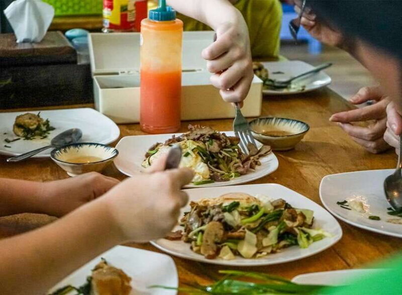 Siem Reap: Evening Food Tour with 10 Local Tastings - The Authenticity & Safety