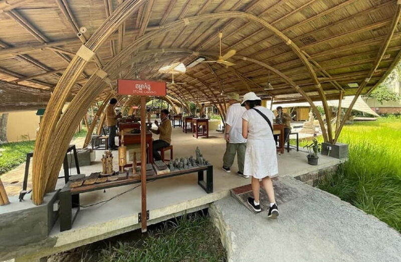 Siem Reap: Floating Village, Killing Fields and Apsara Show - An In-Depth Look at the Tour