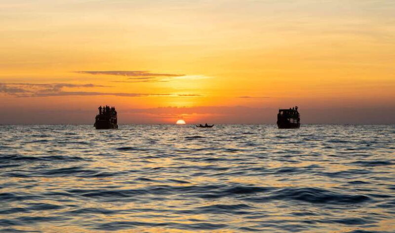 Siem Reap: Floating Village Sunset Boat Guided Vespa Tour - Sunset from the Upper Deck