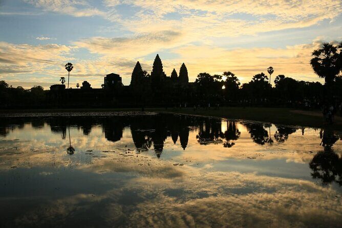 Siem Reap Full Day Angkor Wat with Apsara Dance Dinner - Starting Bright and Early: The Dawn of an Unforgettable Day
