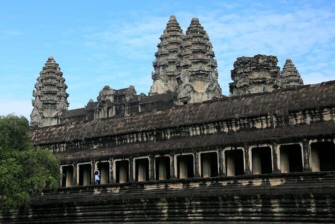 Siem Reap Full Day Angkor Wat with Apsara Dance Dinner - A Taste of Khmer Cuisine and Local Crafts