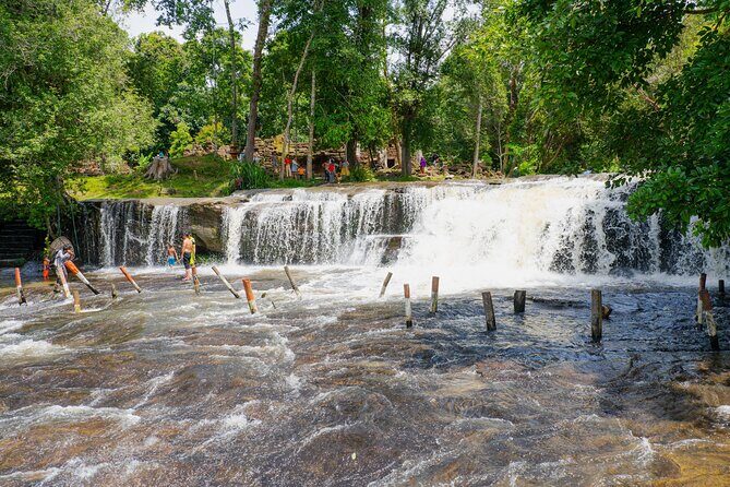 Siem Reap Full-Day Private Kulen Waterfall & 1000 Lingas Tour - Returning to Siem Reap
