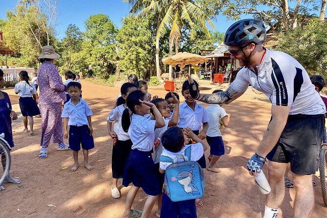 Siem Reap Half Day Countryside Bike Tour with Local Guide - Exploring Siem Reap’s Countryside on Two Wheels