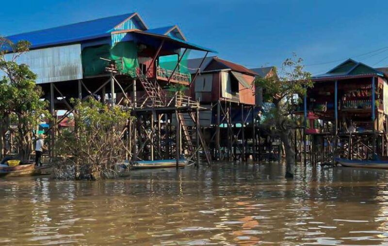 Siem Reap: Kampong Phluk Floating Village Tour with Boat - Key Points