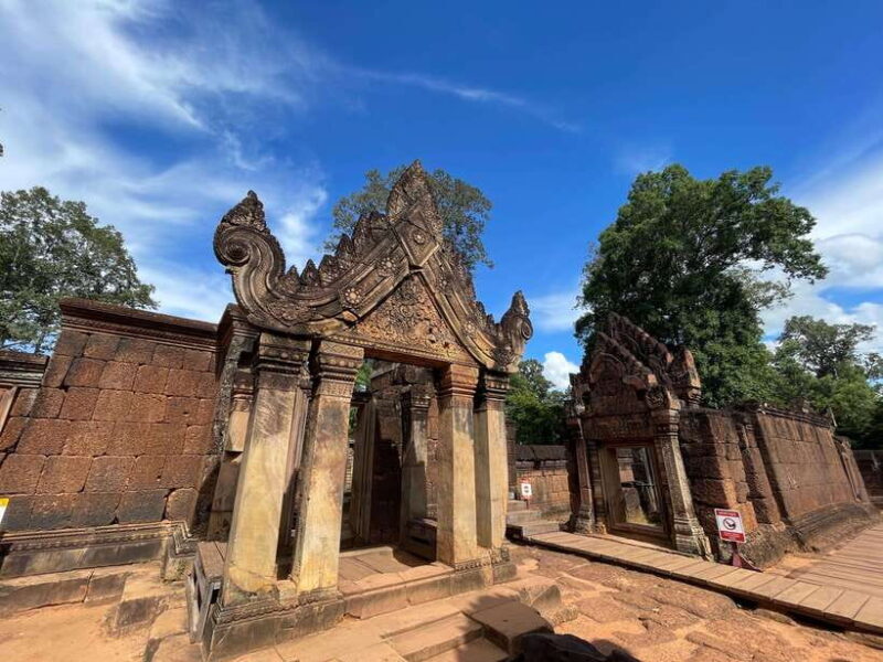 Siem Reap: Kulen Waterfall and Banteay Srei Exploration - Authenticity and Traveler Impressions