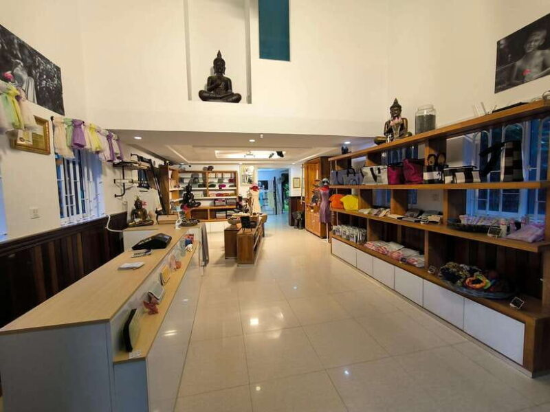 Siem Reap Lotus Silk Farm Tour with Pick Up downtown - The Overall Experience