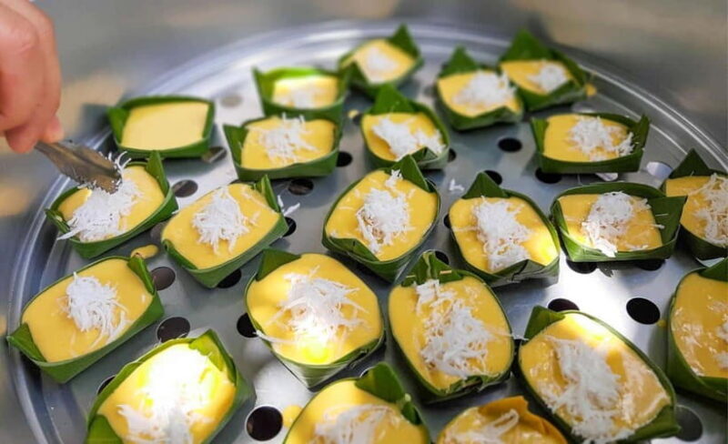 Siem Reap: Morning Foodie & Market Tour by Vespa - Key Points