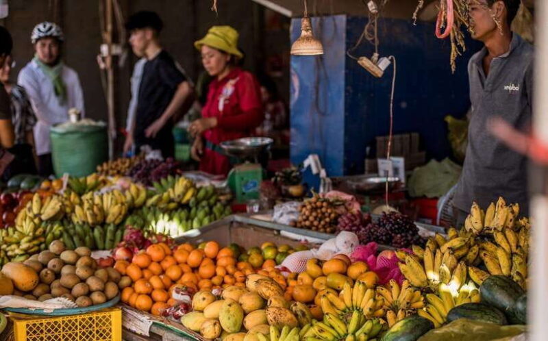 Siem Reap: Night Market Street Food Tour with Dinner - Key Points