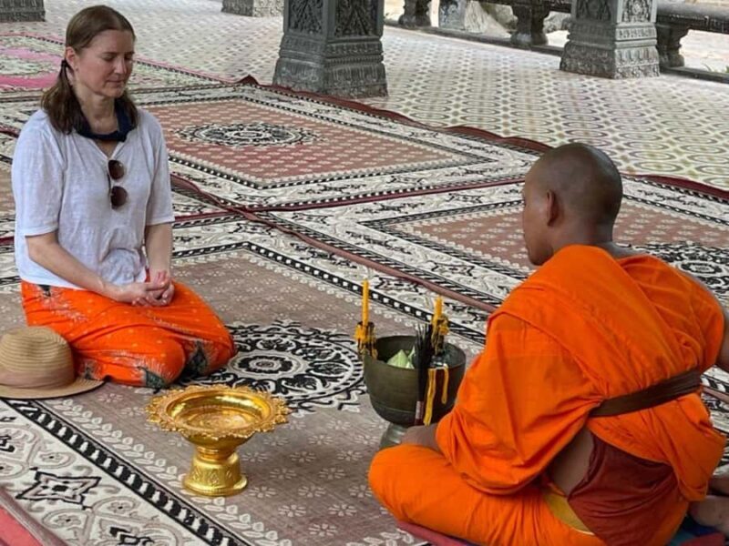 Siem Reap: Street Food in private & in English - Authentic Flavors and Cultural Insights