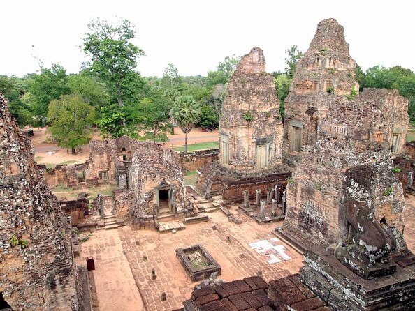 Siem Reap Tours -Explore Angkor Tour with Sunset - Starting at Angkor Wat: The Iconic Landmark