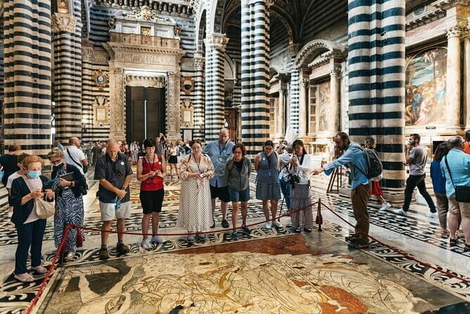 Siena and San Gimignano: Small-Group Tour with Lunch from Florence - Transportation and Group Size