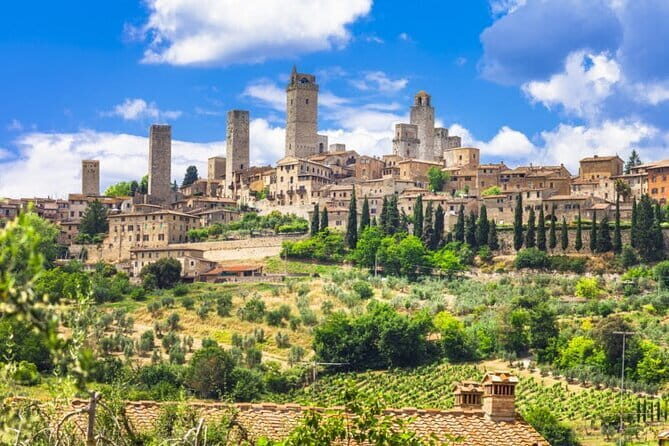 Siena & San Gimignano: Exclusive Tuscany Day Trip from Florence - Tuscan Winery: A Taste of Local Flavors