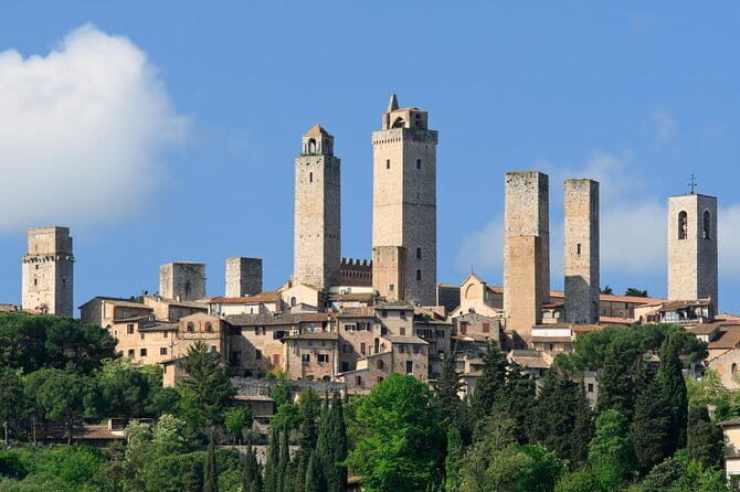 Siena San Gimignano Pisa Escorted Transport and Optional Lunch - Who Will Benefit Most?