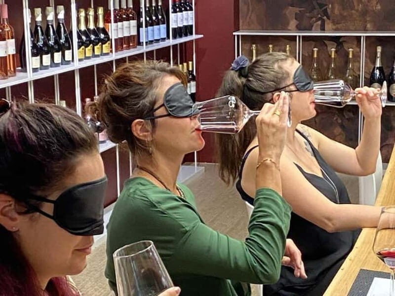 Siena: Sensory wine lesson, a unique blindfolded experience - Key Points