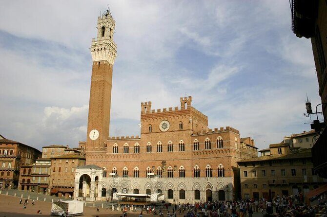Siena Sightseeing Walking Tour with Food Tastings for Small Groups or Private - Key Points
