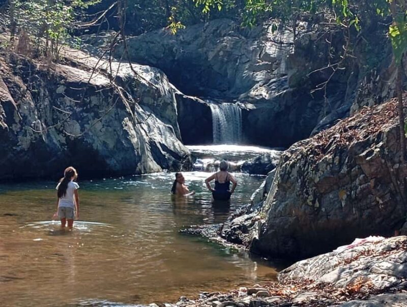 Sierra de Guerrero Waterfalls Tour with Transfers - Key Points