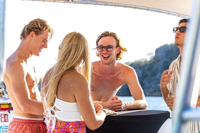 Sightseeing Boat Trip Spanish Water Curacao - Key Points