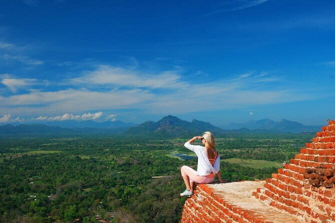 Sigiriya, Dambulla and Habarana Safari , Budget Tour from Colombo - Key Points