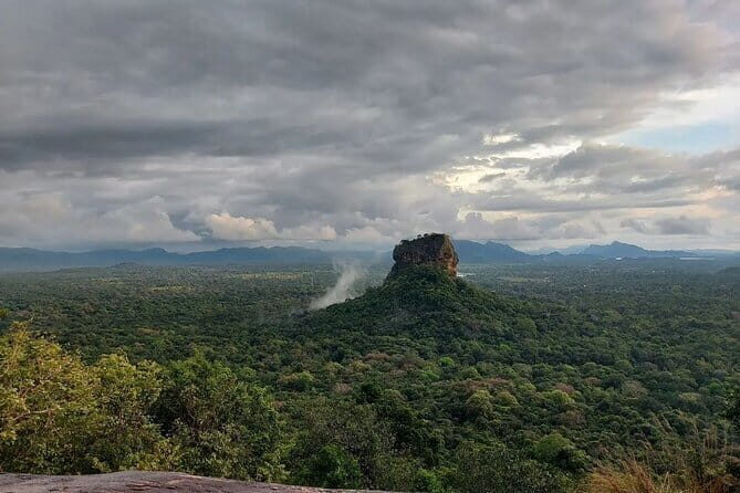 Sigiriya & Dambulla Cave Temple Day Trip from Colombo - Key Points