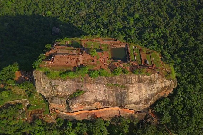 Sigiriya & Dambulla Private Day Trip with Entry Fees & Lunch - Key Points