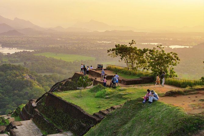 Sigiriya & Dambulla Private Day Trip with Entry Fees & Lunch - FAQ