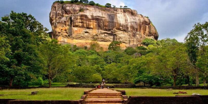 Sigiriya: Dambulla Temple & Village Tour From Trincomalee - Key Points