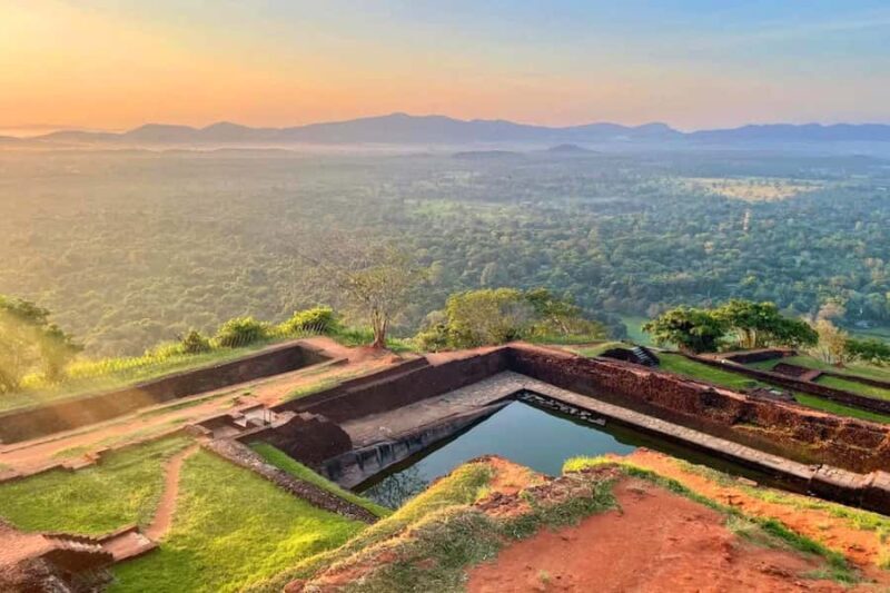 Sigiriya & Dambulla: Tuk Tuk Day Tour - Starting Point and Logistics