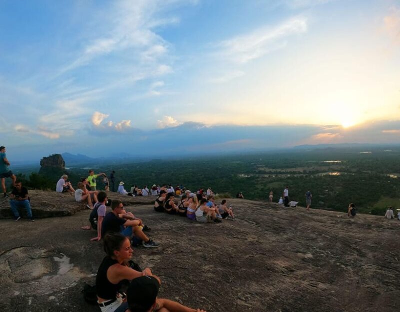 Sigiriya & Dambulla: Tuk Tuk Day Tour - Dambulla Cave Temple