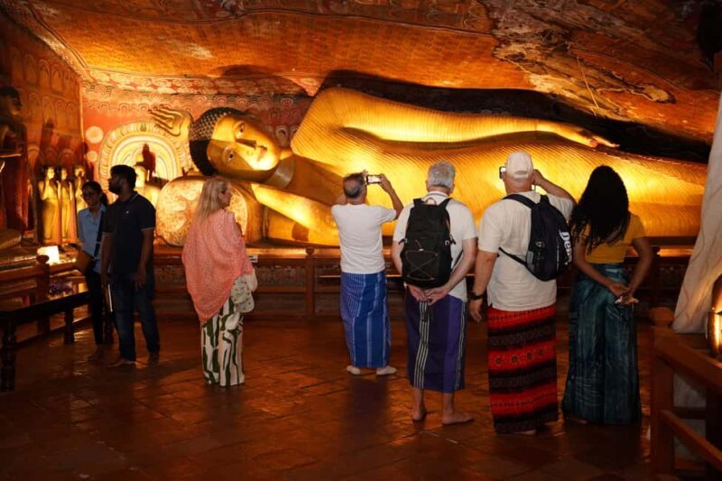 Sigiriya: Day tour from Negombo with hotel transfers - The Dambulla Cave Temple: Art, History, and Relaxed Climbing
