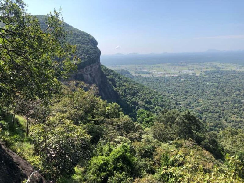 Sigiriya: Dimbulagala/Danigala Guided Hike & Wildlife Safari - Cultural Performances and Local Crafts