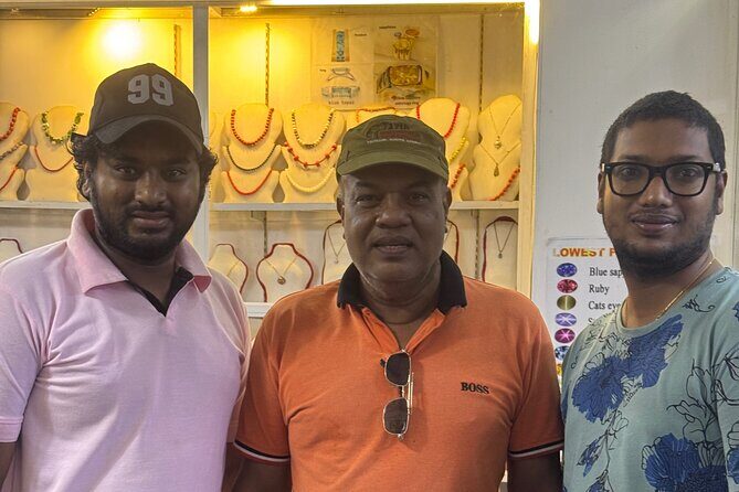 Sigiriya, Elephants & Kandy Day Adventure - FAQs