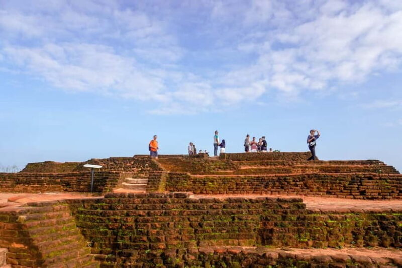 Sigiriya Lion Rock Hike & Minneriya National Park Safari - Analyzing the Price and Overall Value