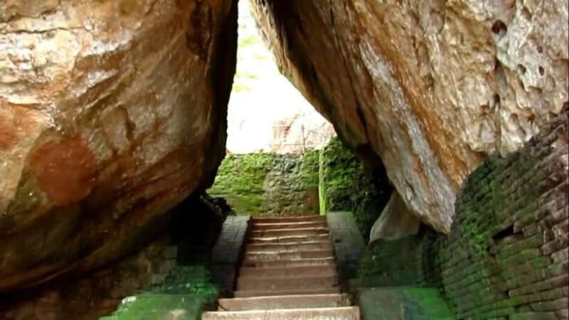 Sigiriya: Rock Fortress Private Guided Walking Tour - The Sum Up