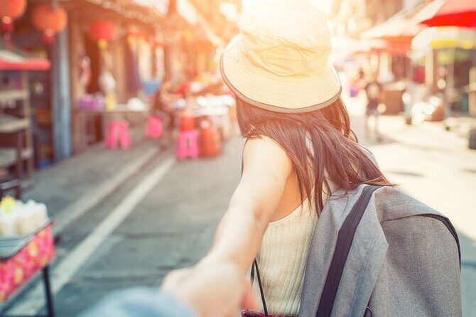 Signature Walking Tours by Dusky Leaf Adventures - Key Points