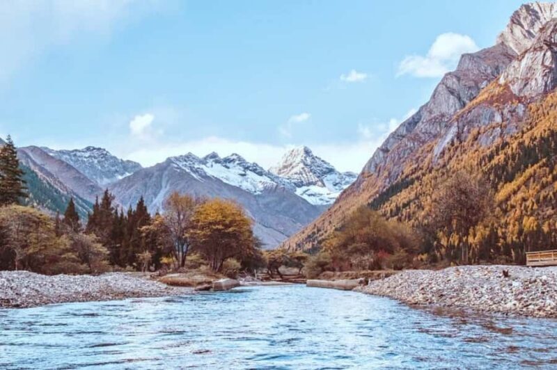 Siguniang Mountain Vibes: Peaks, Lakes & Night Lights - Key Points