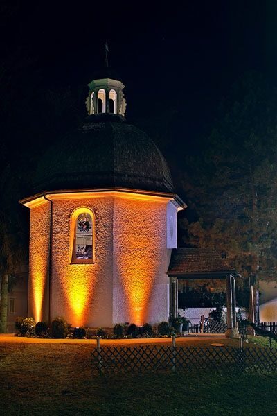 Silent Night Oberndorf Christmas Eve Tour from Salzburg - Additional Considerations