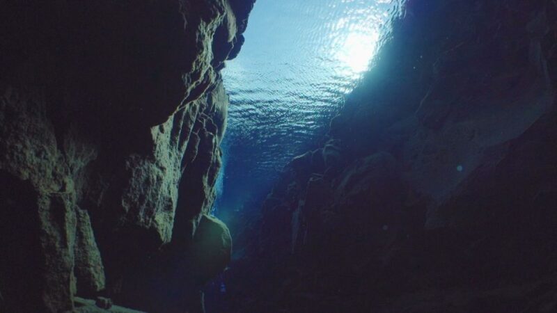 Silfra: Diving Between Tectonic Plates - What the Tour Looks Like