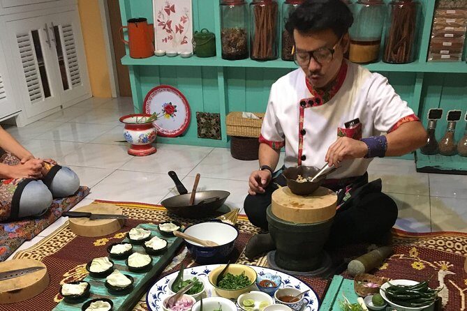 Silom Thai Cooking School with Fresh Market Tour - Authenticity and Fun