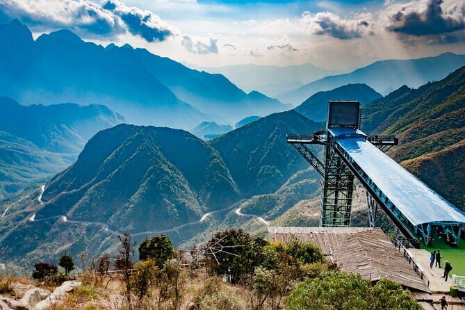 Silver Waterfall, Haven Gate and Glass Bridge by Private Car - Key Points: