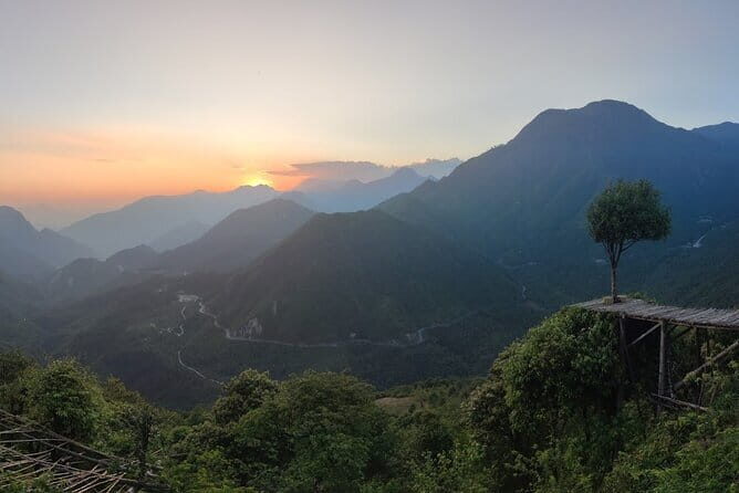 Silver Waterfall, Haven Gate and Glass Bridge by Private Car - Exploring Sapa: A Balance of Nature and Engineering