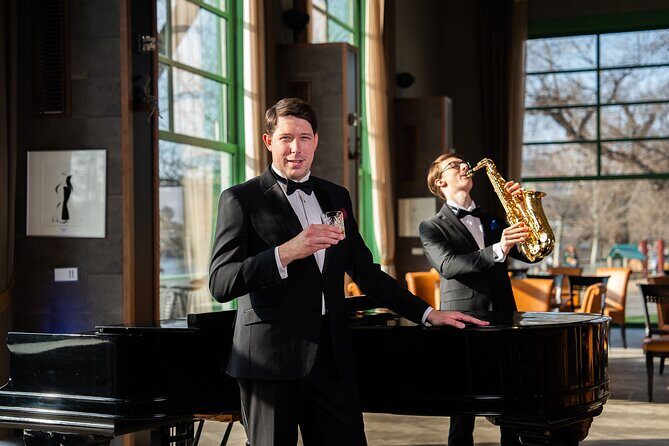 Sinatra Tribute Show and Dinner Experience in Manes - Key takeaways