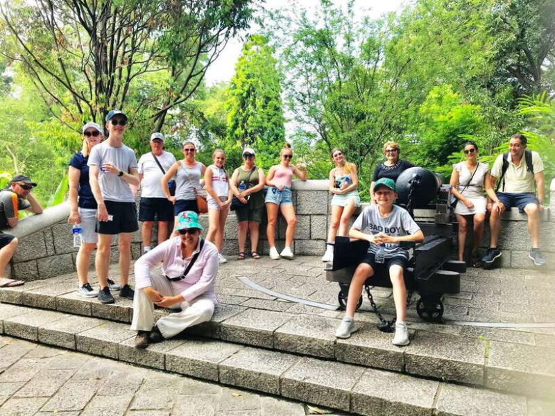 Singapore 2.5-Hour Walking Tour: Graves, Guns & Battles - Deep Dive into the Itinerary