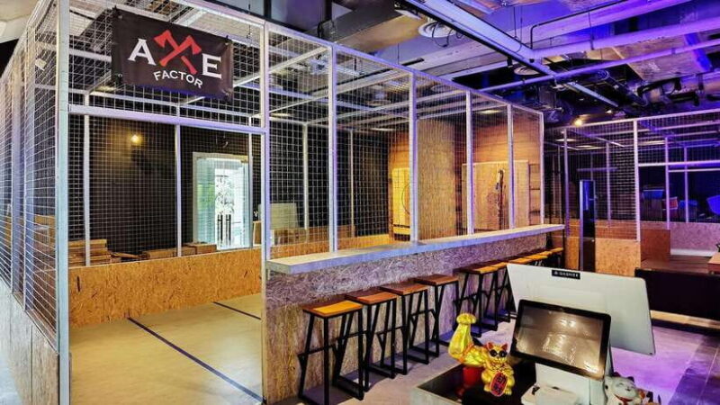 Singapore: Axe Factor (Axe Throwing Experience) - Description of the Venue and Group Experience