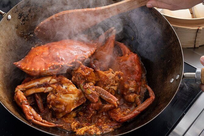 Singapore Chilli Mud Crab Cooking Class - The Experience in Detail